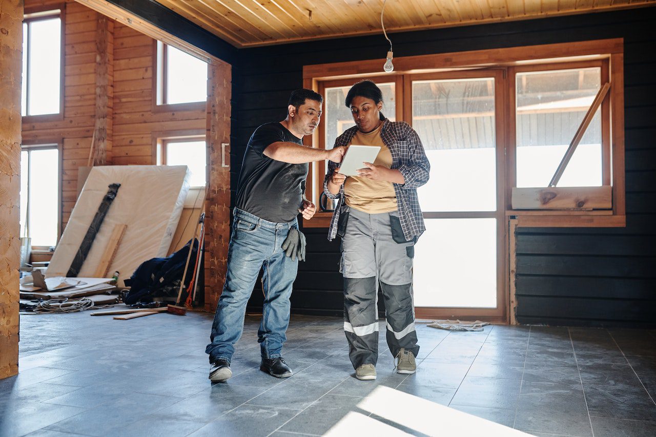 The Ultimate Guide On How To Deal With Bad Contractors 2023