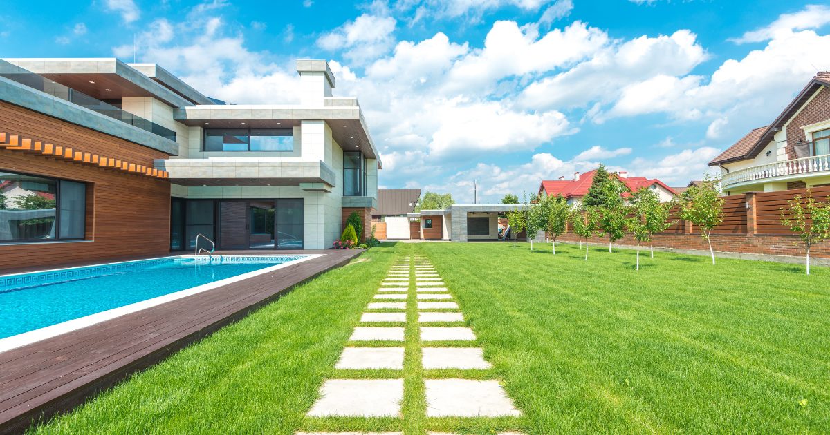 Dallas Area Lawn Care: A Complete Guide To Maintaining A Luscious Lawn