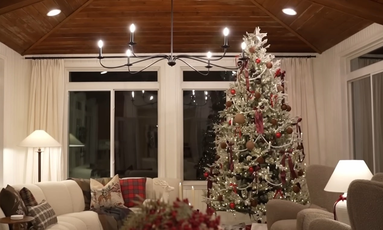 29 Cozy Christmas Room Decor Ideas To Make Your Home Magical